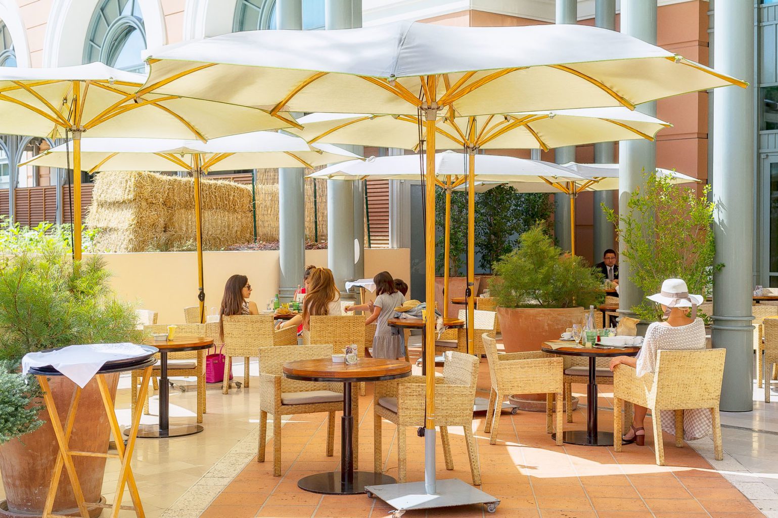 Get Inspired By These Commercial Restaurant Umbrellas