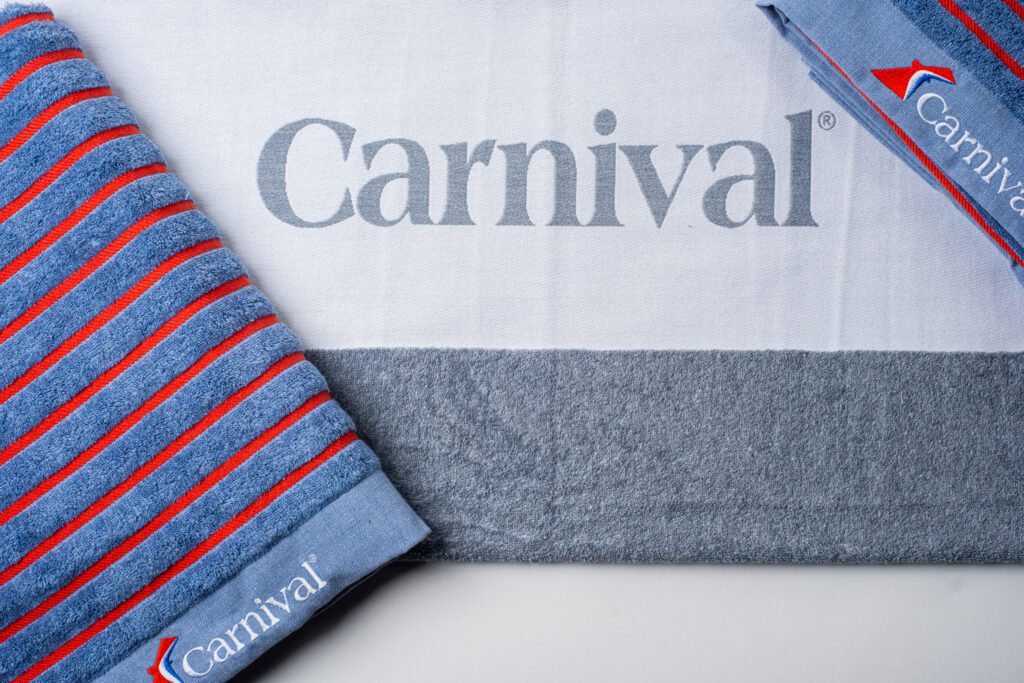 Custom Pool Towels | High Quality Custom Embroidered Pool Towels ...