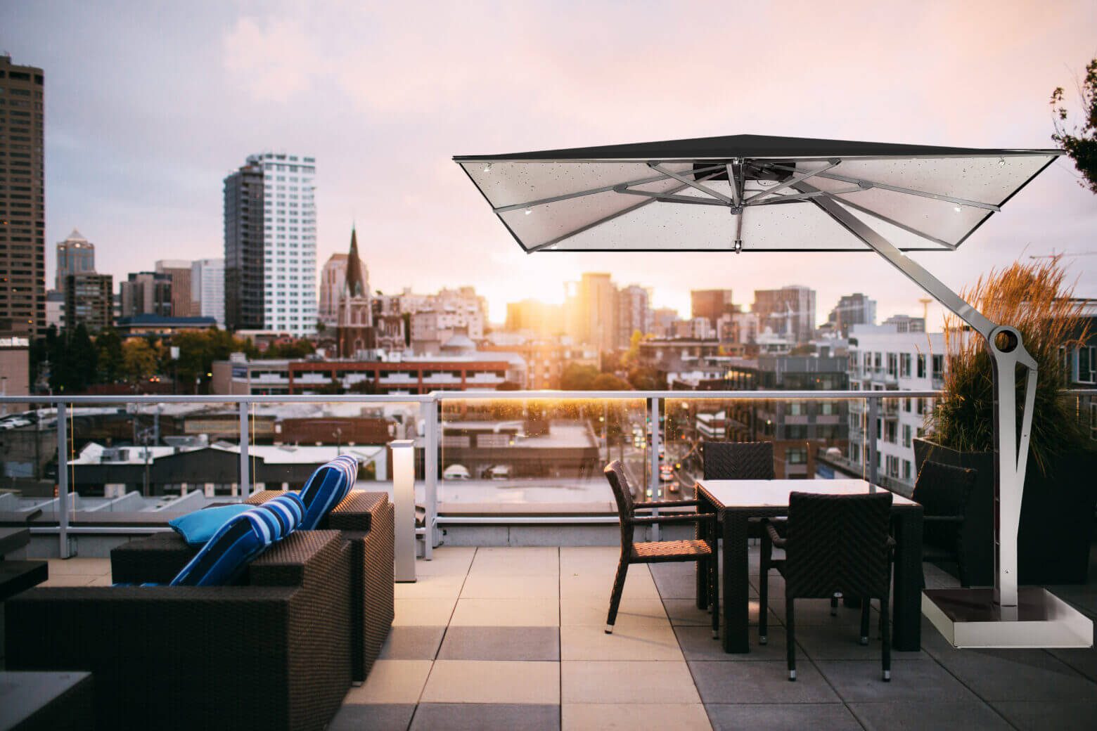 Heavy Duty Cantilever Umbrellas - Poggesi® USA